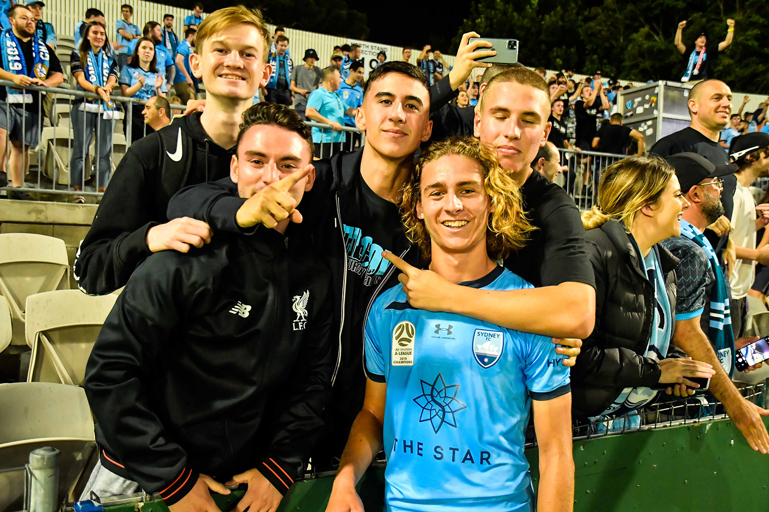 Teague Sets Club First - Sydney FC