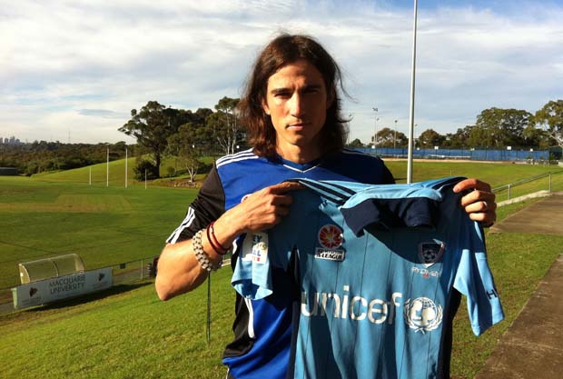 Sydney FC sign Adam Griffiths - Sydney FC