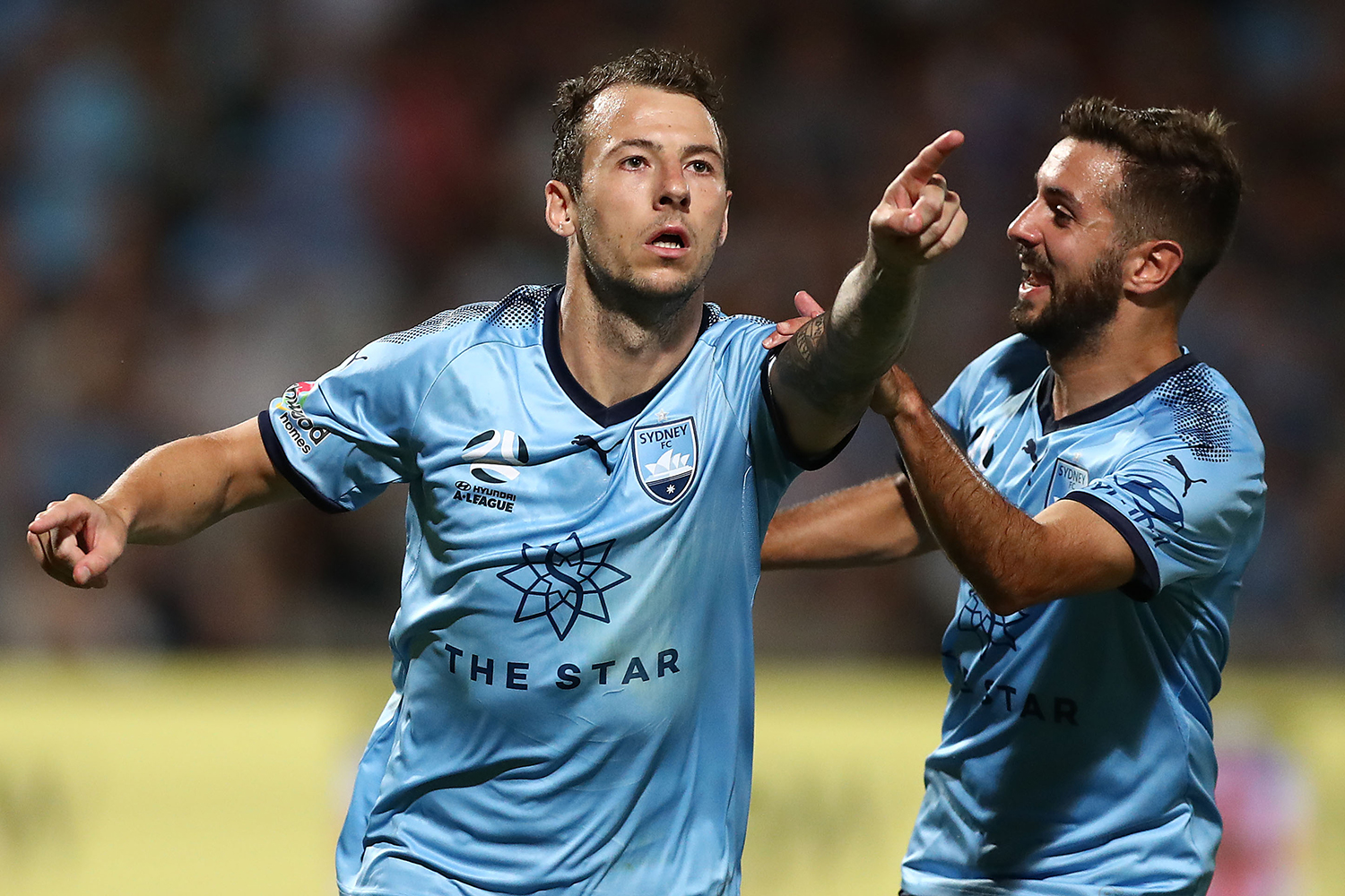 Head To Head: Adam Le Fondre v Ola Toivonen - Sydney FC