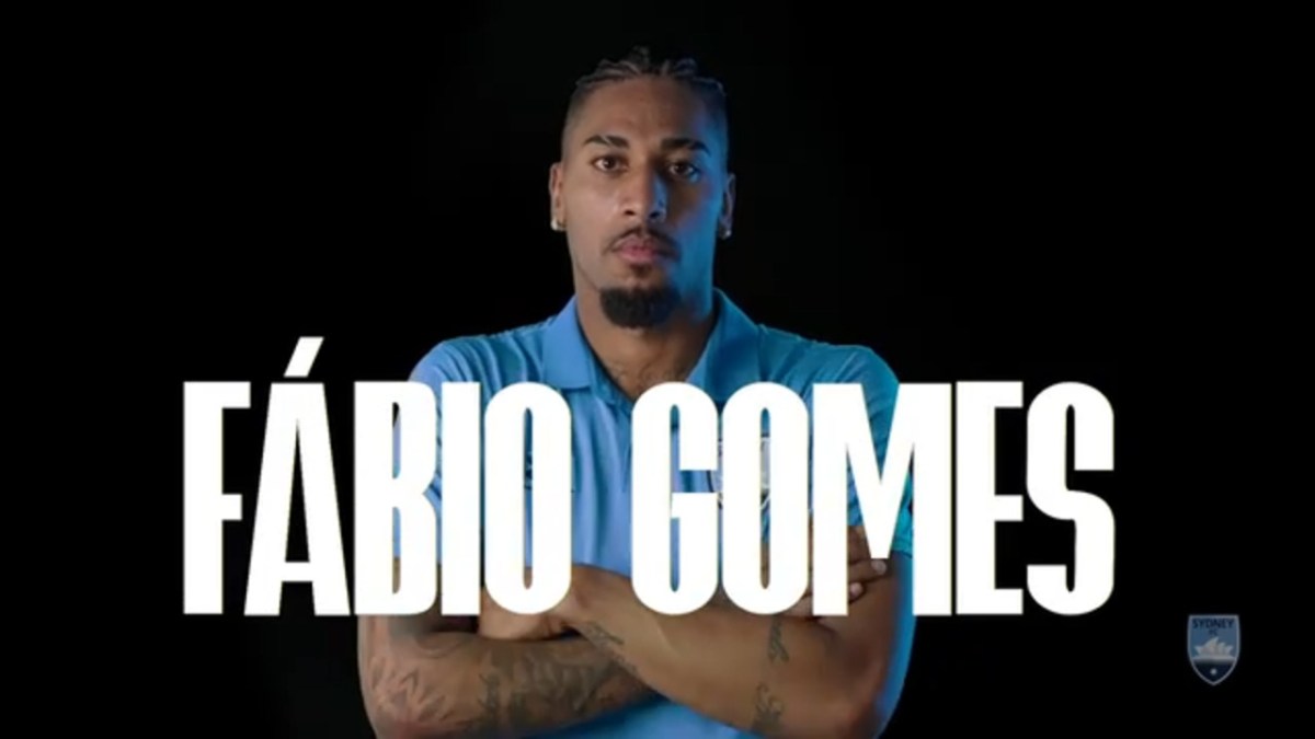 FABIO GOMES SIGNS FOR SYDNEY FC | A-Leagues Videos