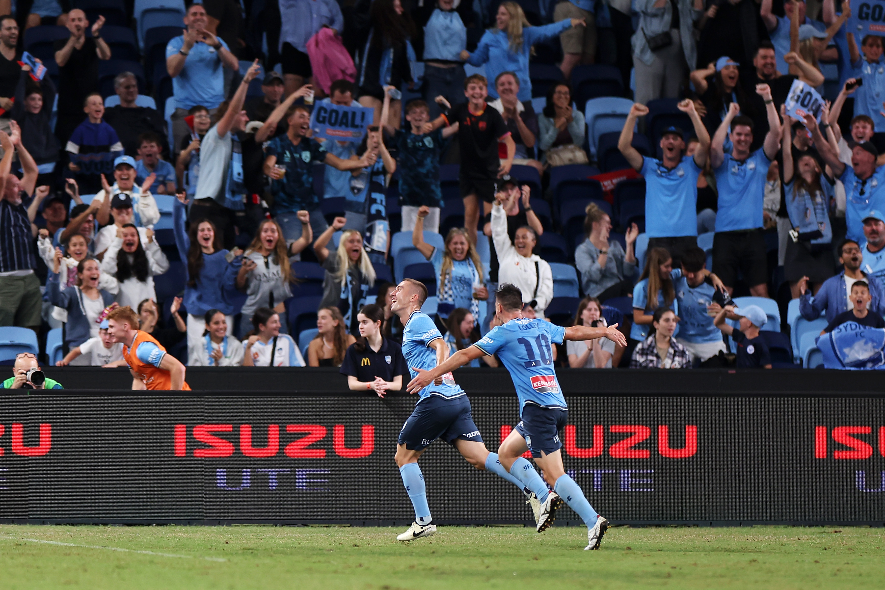 Opening home match moved due to ACL2 involvement - Sydney FC