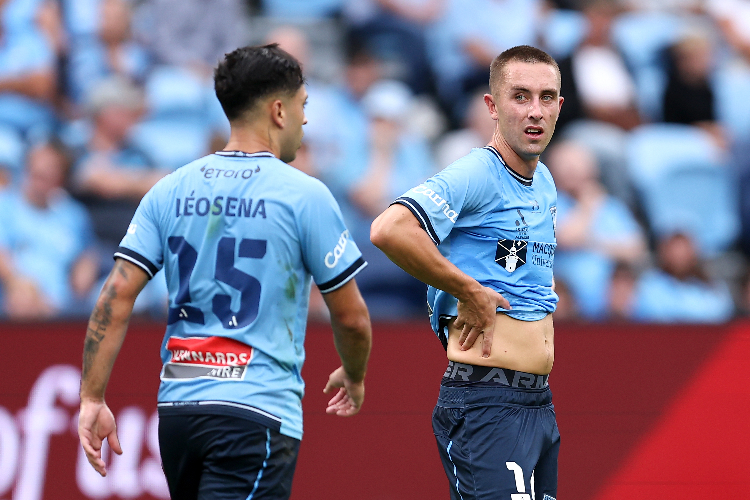 Weary Sydney FC Almost Pull Off Great Comeback - Sydney FC