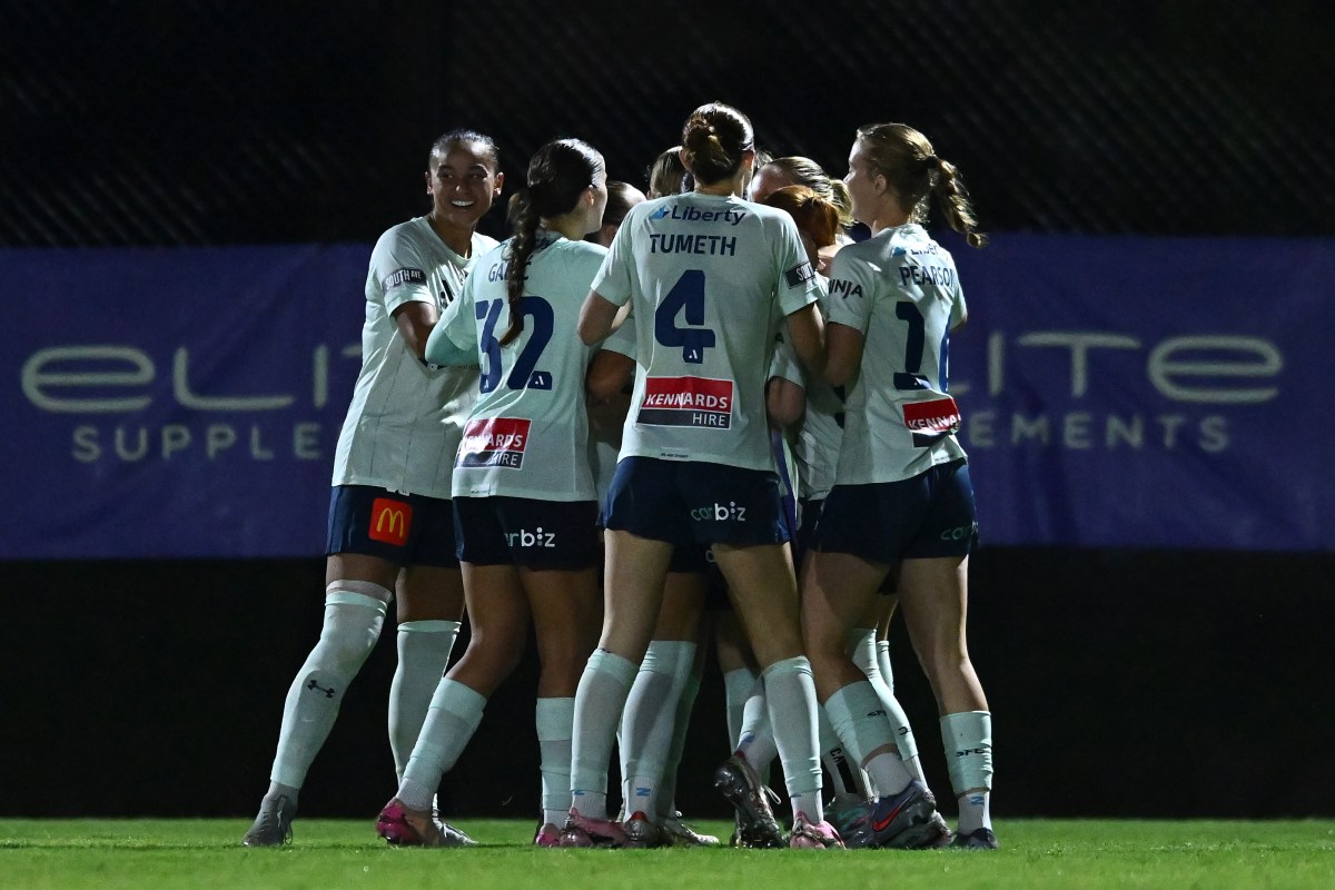 Pearson Breaks Sam Kerr's Record As Sydney FC Trounce Roar - Sydney FC